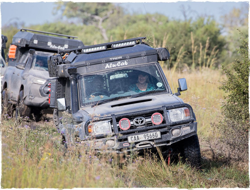 Alu-Cab Zvedací střecha Thor pro Land Cruiser 76 | Shop4x4.cz