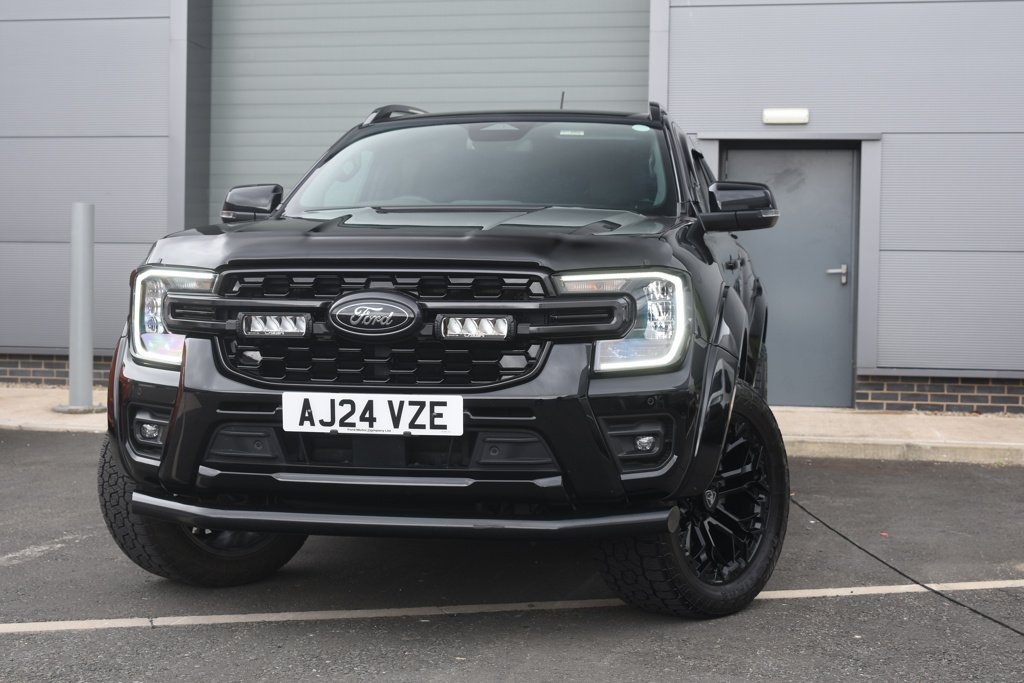 Sada LAZER pro Ford Ranger Wildtrak (2023+) Triple-R 750 - Beacon ...